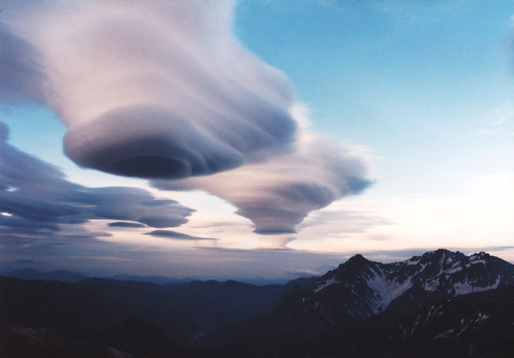 22 Ridiculously Cool Rare Natural Phenomena That Happen on Earth - Emlii