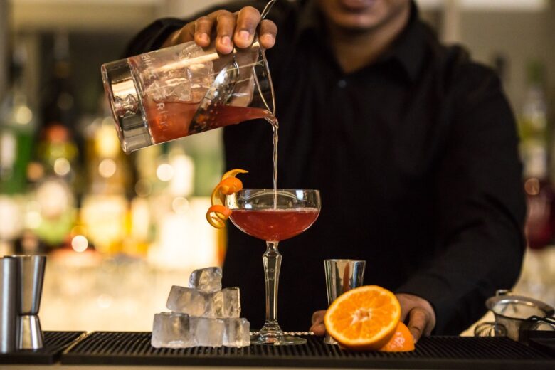 7 Tips for Improving your Cocktail Making Skills - 2024 Guide - Emlii