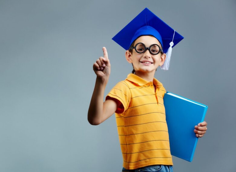 10 Tips For A Successful First Year At University 2023 Guide Emlii 10-tips-for-a-successful-first-year-at-university-2023-guide-emlii