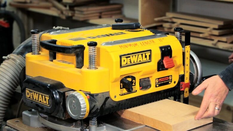 Master the Art of Selecting the Best Planing Machine - Emlii